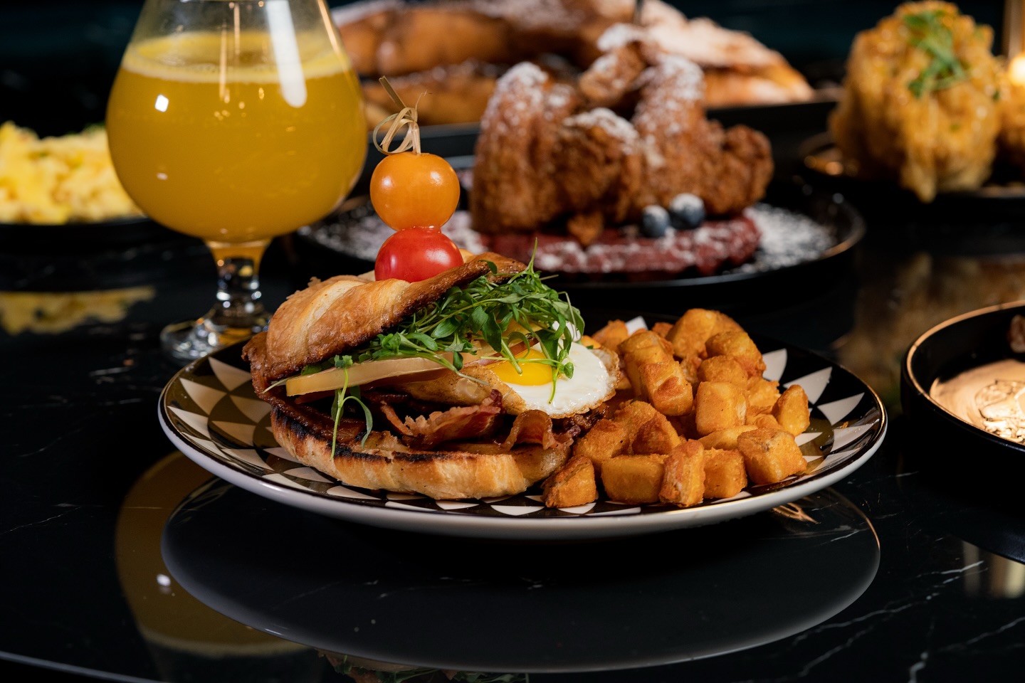 Doves Restaurant features Southern cuisine in Houston, Texas